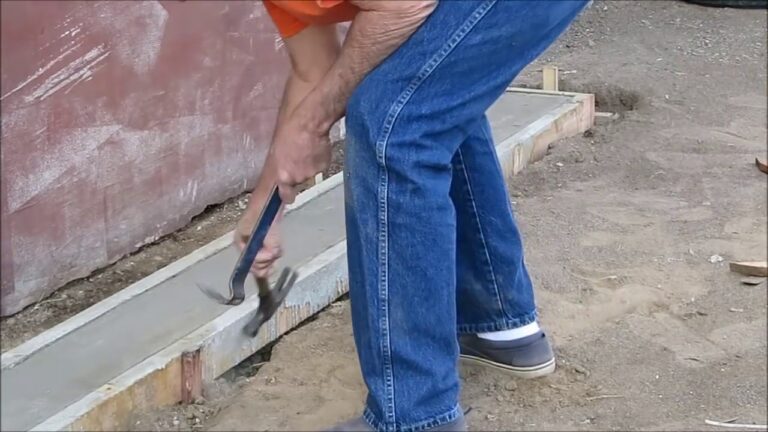 How & When to Remove Formwork from a Concrete Slab